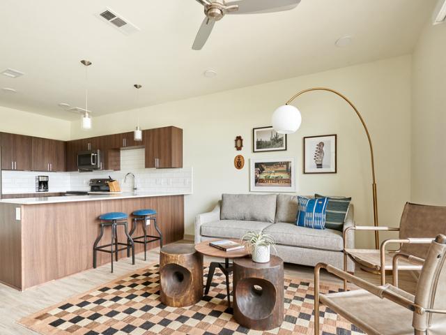1 BR, 1 BA Apartment 4817 Burnet Rd, Austin, TX 78756