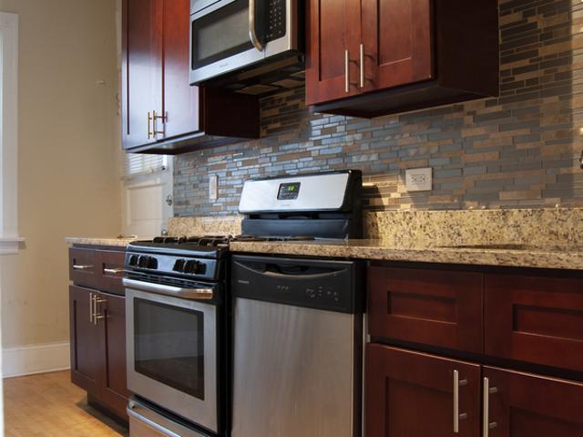 1 BR, 1 BA Apartment 4819 N Springfield Ave, Chicago, IL 60625