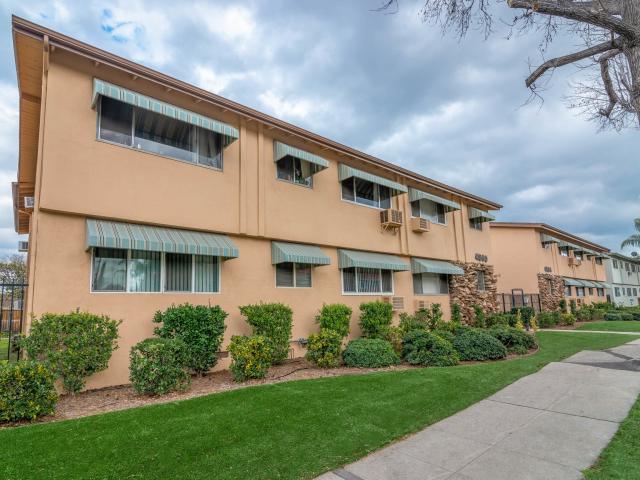 1 BR, 1 BA Apartment 4854 4860 Hazeltine Avenue Unit 54 7, Sherman Oaks, CA 91423