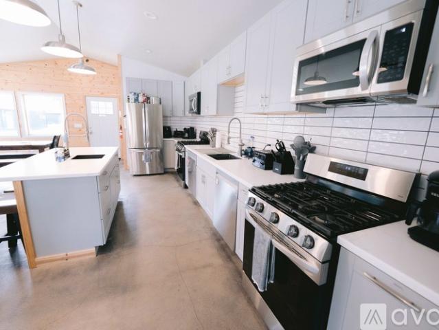 1 BR, 1 BA Apartment 48561 Rustic Ave, Unit 1, Soldotna, AK 99669