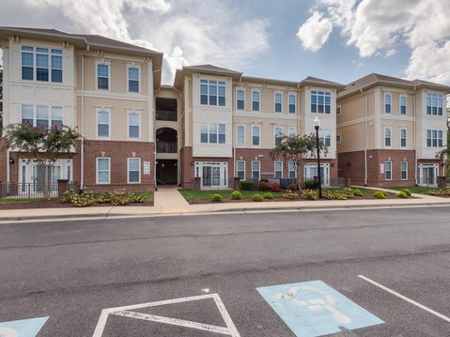 1 BR, 1 BA Apartment 4872 Lichfield Pl Unit 465 104, Waldorf, MD 20602