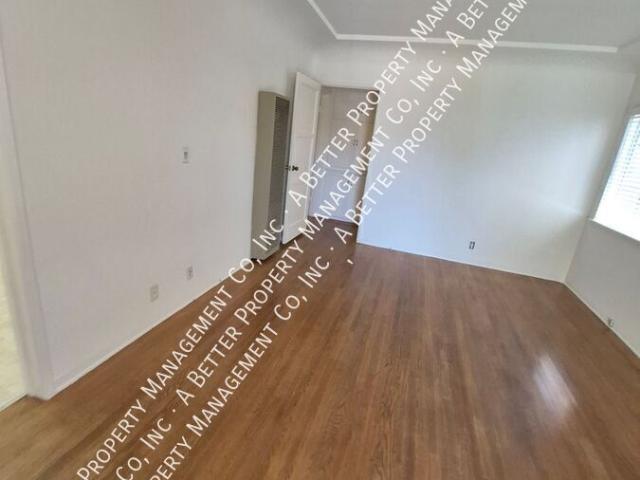 1 BR, 1 BA Apartment 48 Roycroft, Long Beach, CA 90803