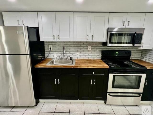 1 BR, 1 BA Apartment 48 SW 14th St, Dania Beach, FL 33004