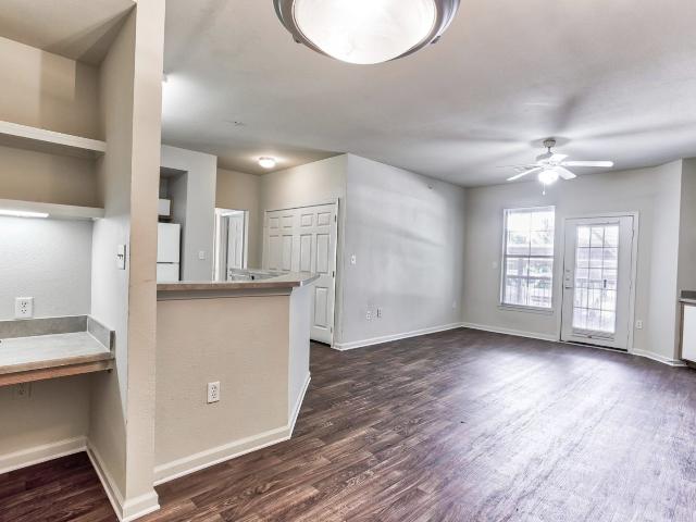 1 BR, 1 BA Apartment 4901 Pacific Drive Unit 03 0333, Arlington, TX 76001