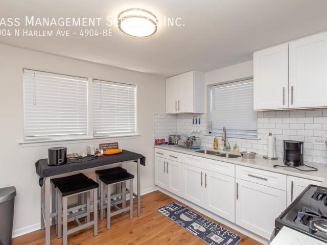 1 BR, 1 BA Apartment 4904 N Harlem Ave, Harwood Heights, IL 60706