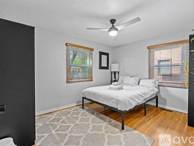 1 BR, 1 BA Apartment 4908 Burton Ave SE, Unit Ohio Room, Albuquerque, NM 87108