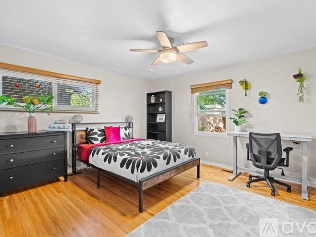1 BR, 1 BA Apartment 4908 Burton Ave SE, Unit Florida Room, Albuquerque, NM 87108