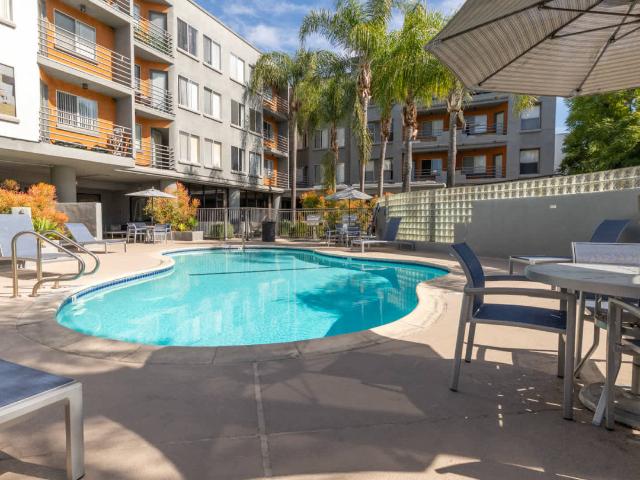 1 BR, 1 BA Apartment 4920 Van Nuys Boulevard Unit 157, Sherman Oaks, CA 91423