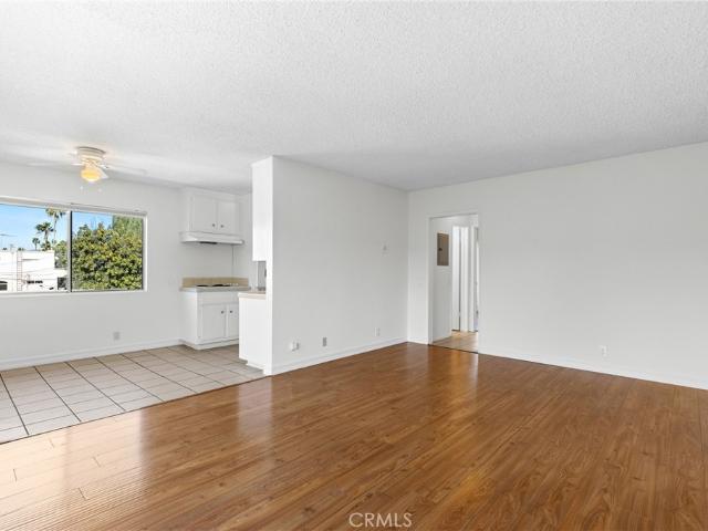 1 BR, 1 BA Apartment 4924 Kester Avenue, Sherman Oaks, CA 91403