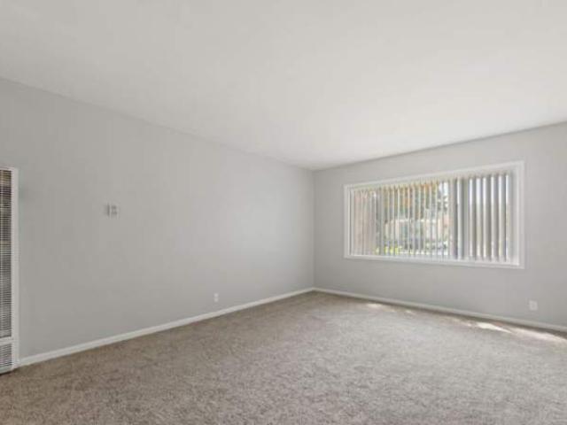 1 BR, 1 BA Apartment 4928 W Martin Luther King Jr Blvd, Los Angeles, CA 90016
