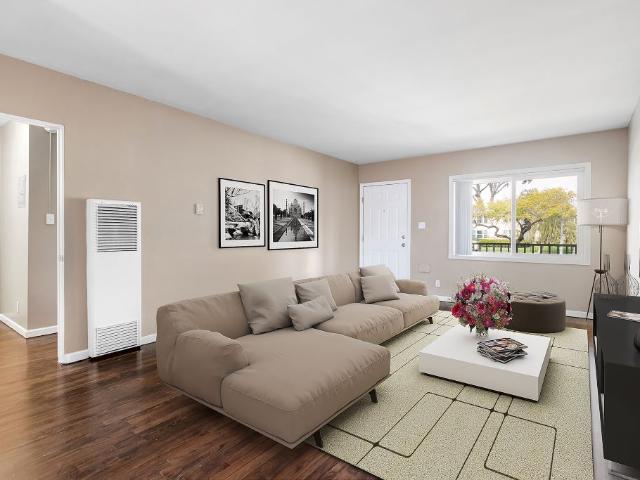 1 BR, 1 BA Apartment 4928 West Martin Luther King Junior Boulevard Unit 5004R1, Los Angeles, CA 90016