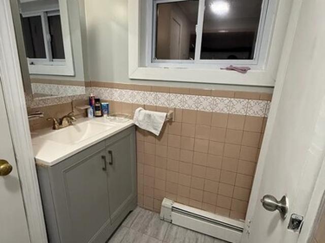 1 BR, 1 BA Apartment 49 Linden St, Unit 1, Lynn, MA 01905