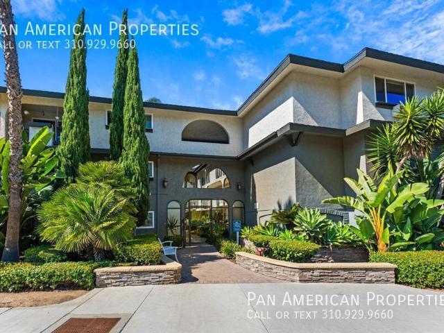 1 BR, 1 BA Apartment 400 Merrimac Way, Costa Mesa, CA 92626