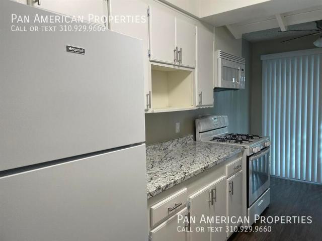 1 BR, 1 BA Apartment 400 Merrimac Way, Costa Mesa, CA 92626