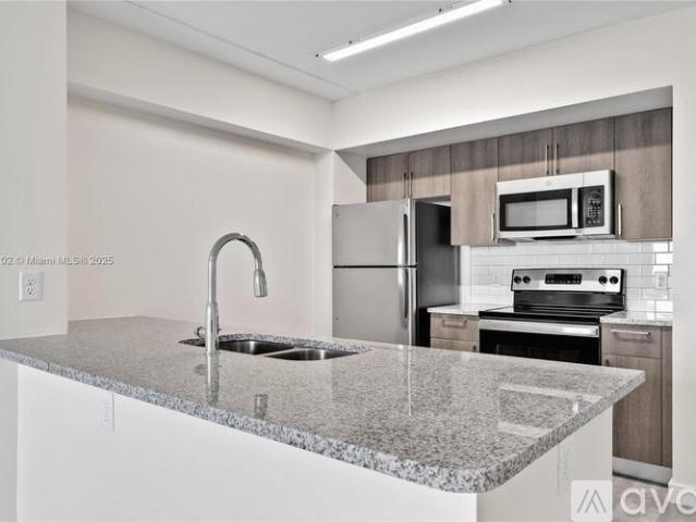 1 BR, 1 BA Apartment 400 NW 112 Th Ave, Unit 324, Doral, FL 33172