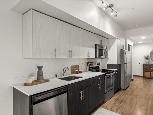 1 BR, 1 BA Apartment 400 S Jackson St Unit 411, Seattle, WA 98104