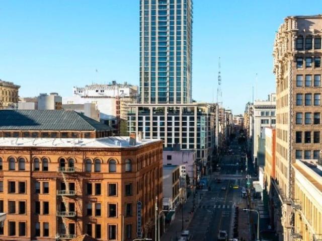 1 BR, 1 BA Apartment 400 South Broadway, Los Angeles, CA 90013