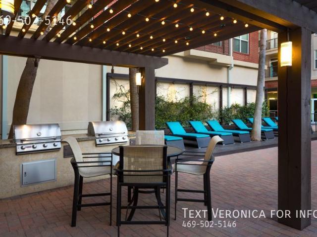1 BR, 1 BA Apartment 4010 Southwest Fwy, Houston, TX 77027