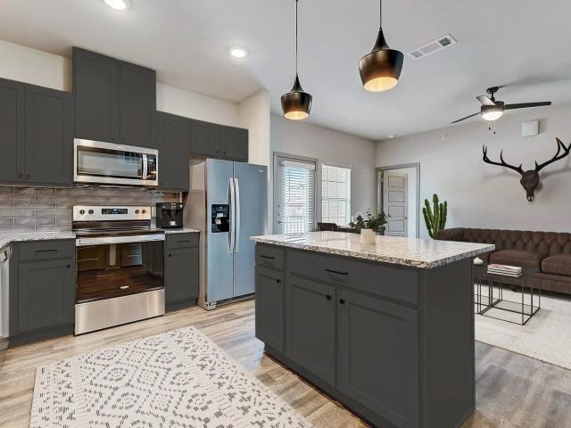 1 BR, 1 BA Apartment 4023 North Main Street Unit 1412, Cleburne, TX 76033