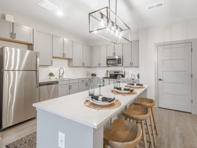 1 BR, 1 BA Apartment 4038 Herb Lewis Road Unit 404, Jeffersonville, IN 47130