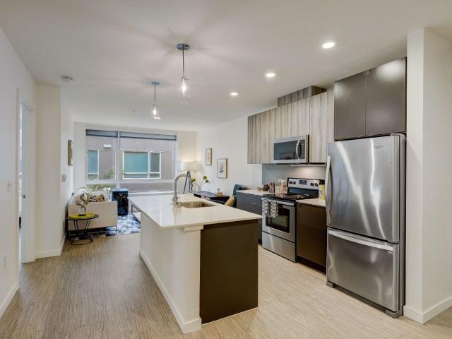 1 BR, 1 BA Apartment 4041 Roosevelt Way NE Unit 514, Seattle, WA 98105