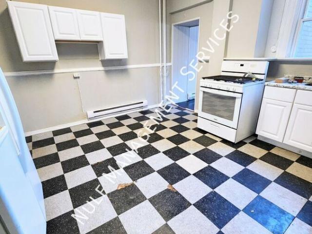 1 BR, 1 BA Apartment 4043 Penn Avenue, Pittsburgh, PA 15224