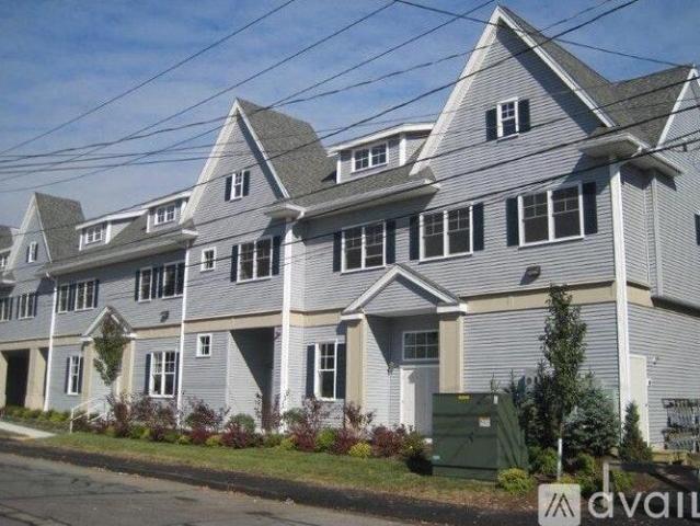 1 BR, 1 BA Apartment 404 Whiting Ave, Unit 202, Dedham, MA 02026