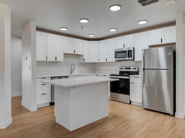 1 BR, 1 BA Apartment 404 E 5600 S, Murray, UT 84107