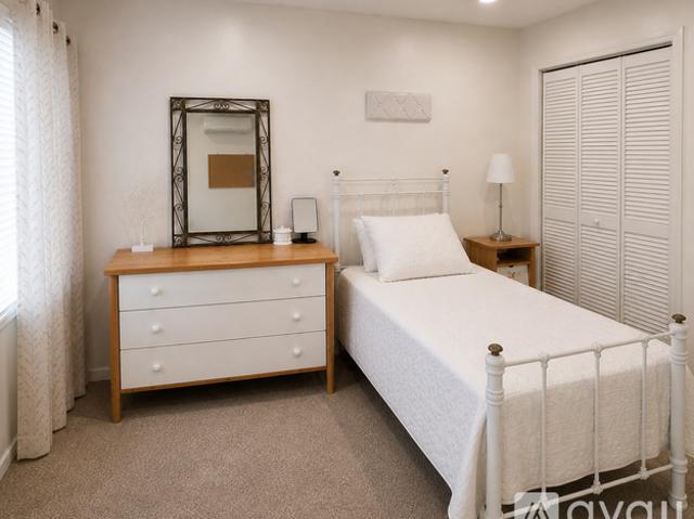 1 BR, 1 BA Apartment 406 North Prospect Avenue, Redondo Beach, CA 90277