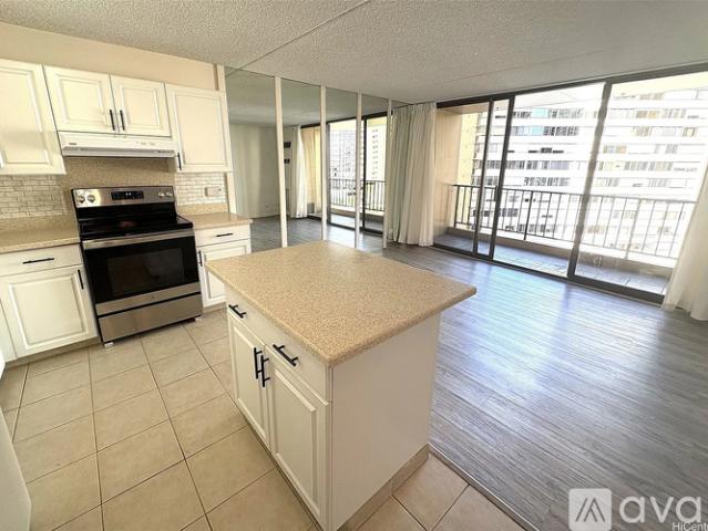 1 BR, 1 BA Apartment 411 Hobron Lane, Unit 903, Honolulu, HI 96815