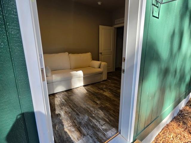 1 BR, 1 BA Apartment 4120 Campbell Road, Clinton, WA 98236