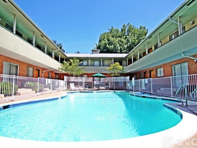 1 BR, 1 BA Apartment 4125 Swiss Ave, Unit 1A, Dallas, TX 75204