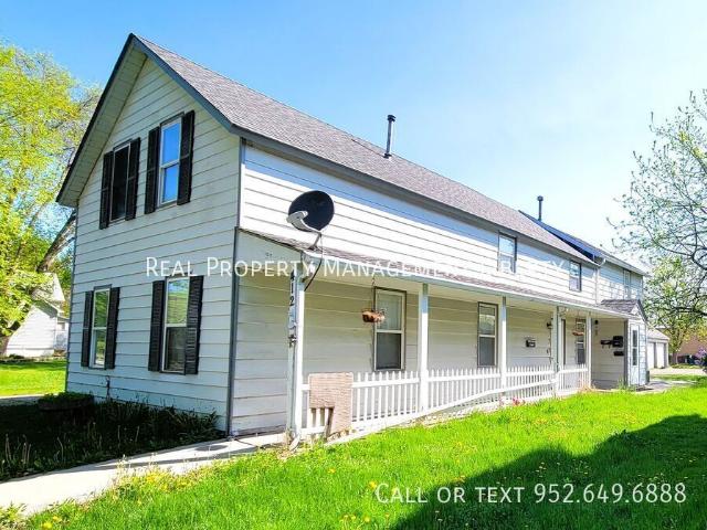 1 BR, 1 BA Apartment 412 N. Cedar Ave Chaska, MN 55318