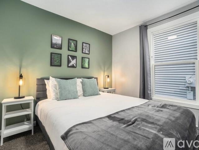 1 BR, 1 BA Apartment 415 6th St NW, Unit 2, Grand Rapids, MI 49504
