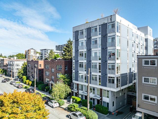 1 BR, 1 BA Apartment 418 Bellevue Avenue East Unit 504, Seattle, WA 98102