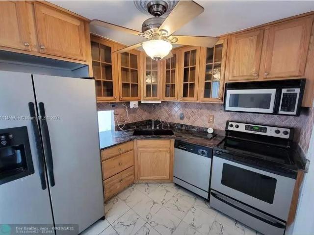 1 BR, 1 BA Apartment 4200 Northwest 3rd Ct, Plantation, FL 33317
