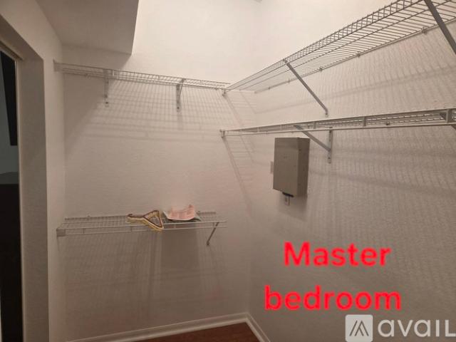 1 BR, 1 BA Apartment 4230 11 Th Avenue Southwest, Naples, FL 34116