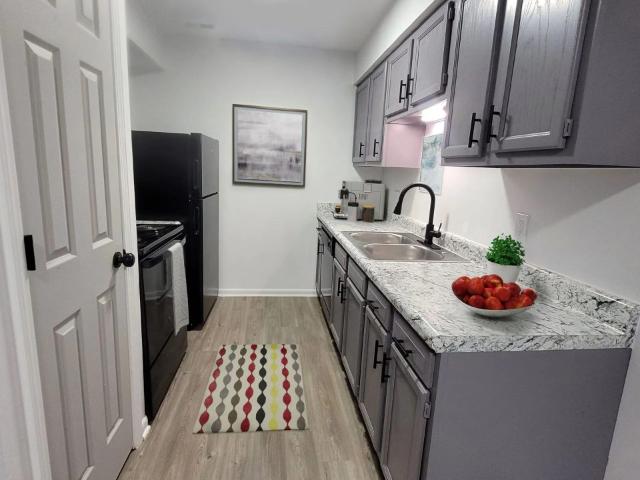 1 BR, 1 BA Apartment 4259 Burkhart Dr Unit 4260BW, Indianapolis, IN 46227