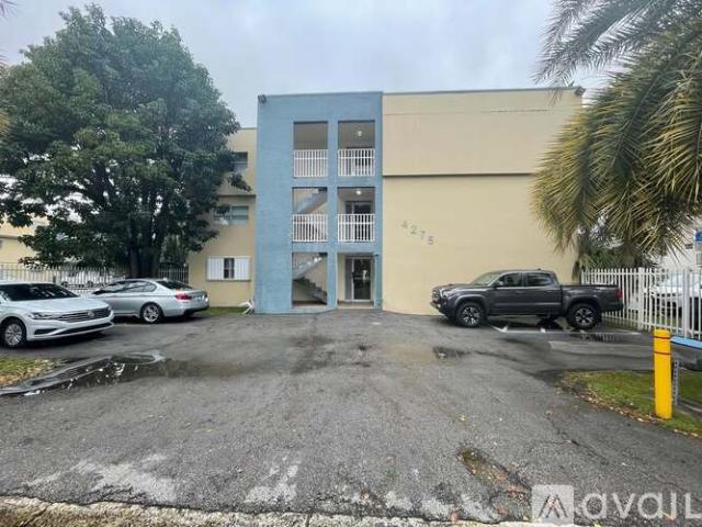 1 BR, 1 BA Apartment 4275 NW S Tamiami Canal Dr, Unit 311, Miami, FL 33126