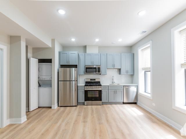 1 BR, 1 BA Apartment 428 West Belden Avenue, Chicago, IL 60614