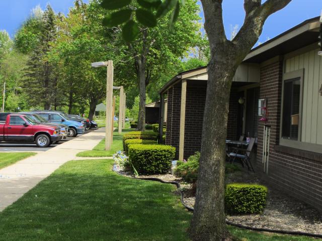 1 BR, 1 BA Apartment 428 East Elm, Wayland, MI 49348