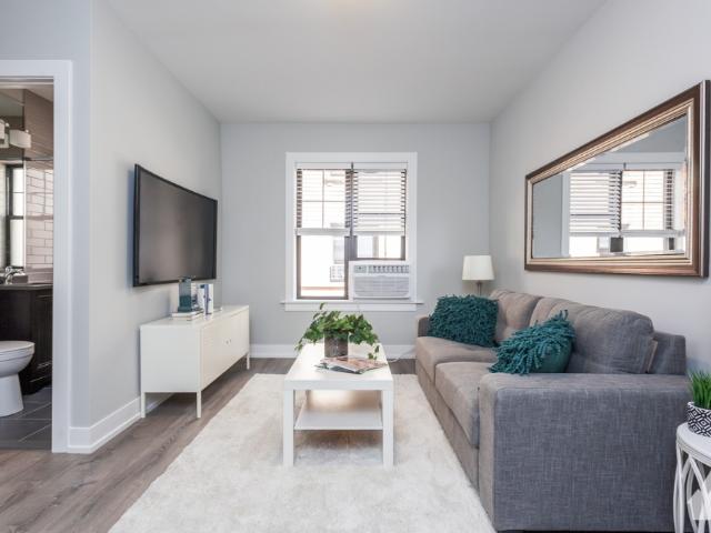 1 BR, 1 BA Apartment 429 West Belden Avenue, Chicago, IL 60640