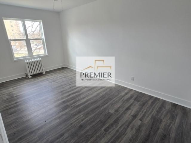 1 BR, 1 BA Apartment 429 Qu'Appelle Ave, Winnipeg, MB R3B 1X4