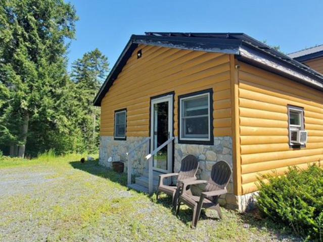 1 BR, 1 BA Apartment 42 Eringlen Way, Unit 1, Canaan, NH 03741