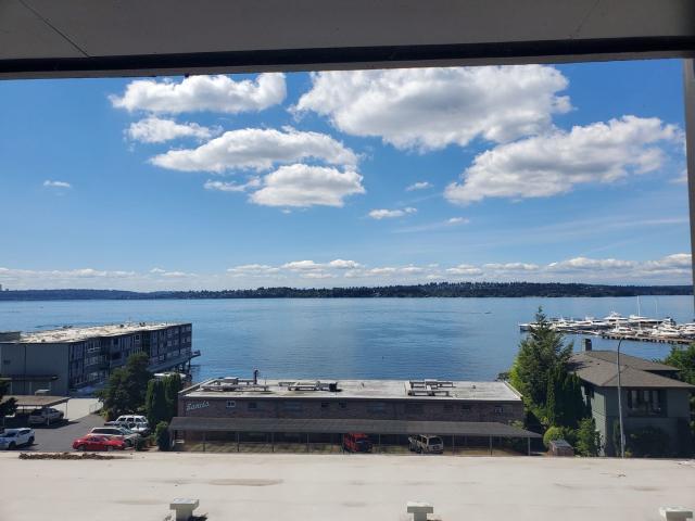 1 BR, 1 BA Apartment 430 Lake Street South Unit 44, Kirkland, WA 98033