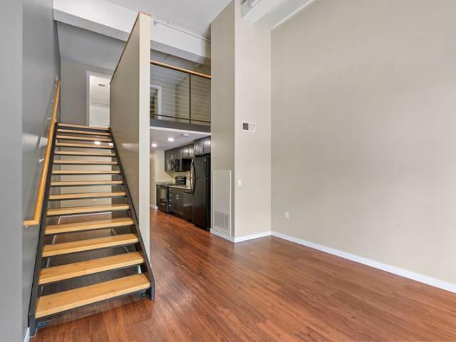 1 BR, 1 BA Apartment 430 Oak Grove St, Minneapolis, MN 55403
