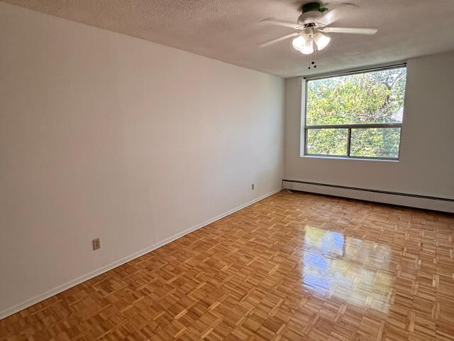 1 BR, 1 BA Apartment 431 Daly Ave, Ottawa, ON K1N 6H3