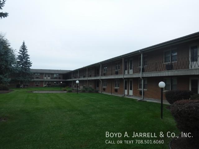 1 BR, 1 BA Apartment 431 Dixie Hwy Apt A19, Chicago Heights, IL 60411