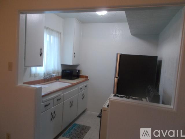 1 BR, 1 BA Apartment 4335 North 15th Avenue, Unit 2, Phoenix, AZ 85015