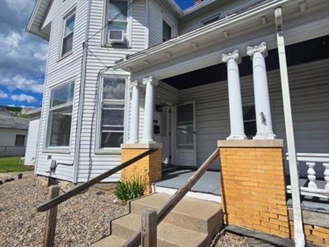 1 BR, 1 BA Apartment 437 George Street, Unit 1, Pen Argyl, PA 18072